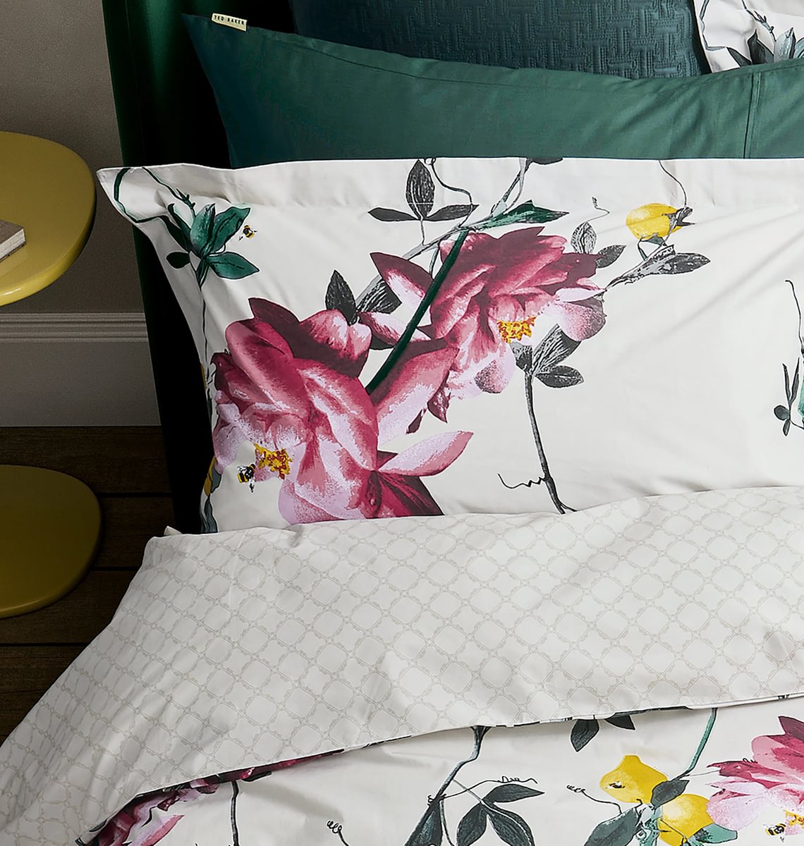 Ted Baker Citrus Bloom Duvet Set – Charmed Interiors